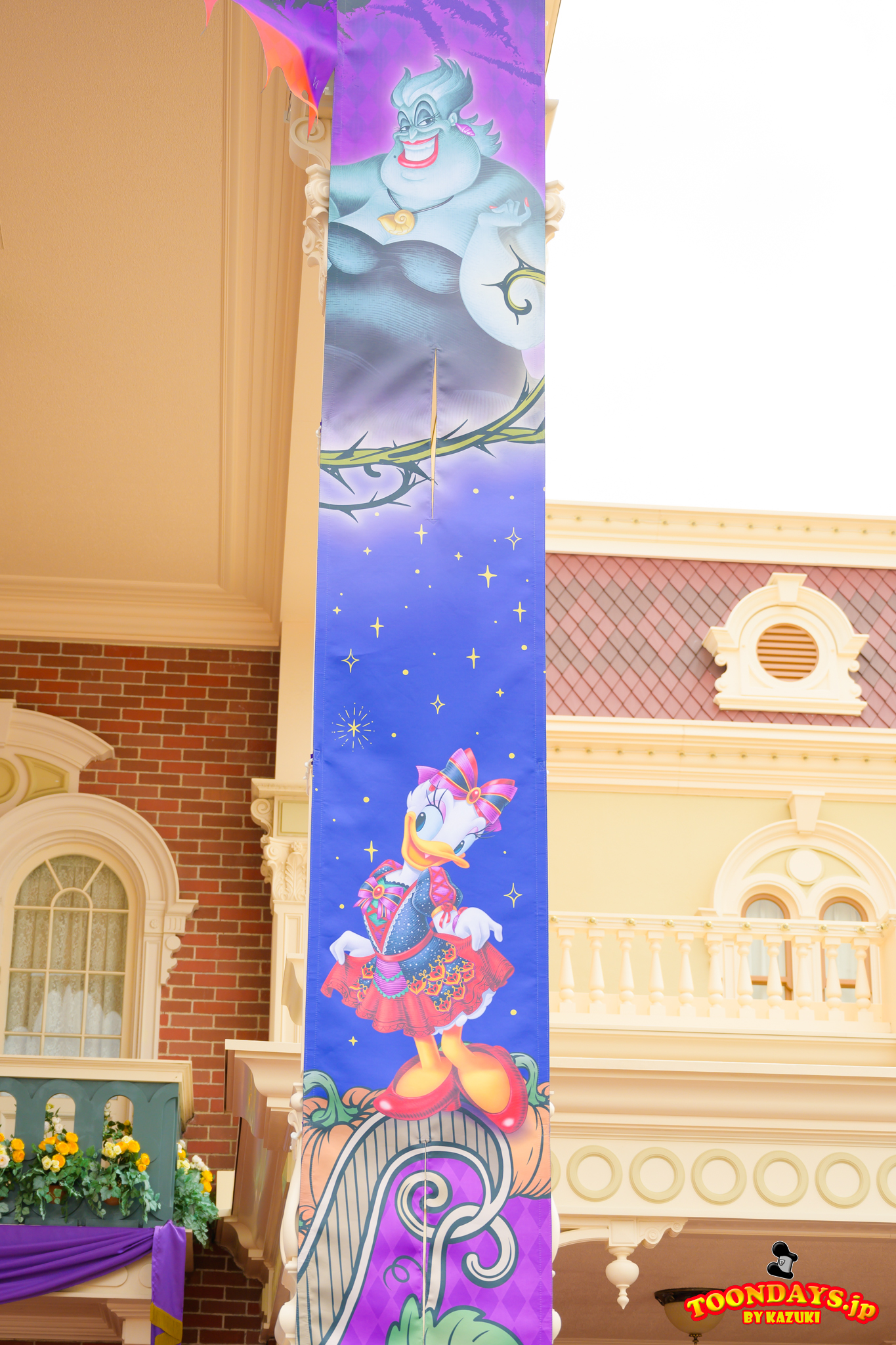 【総まとめ】妖しく美しい！デコレーションやフォトスポット大特集＜東京ディズニーランド「ディズニー・ハロウィーン2024」＞ |ディズニーブログ【TOONDAYS】